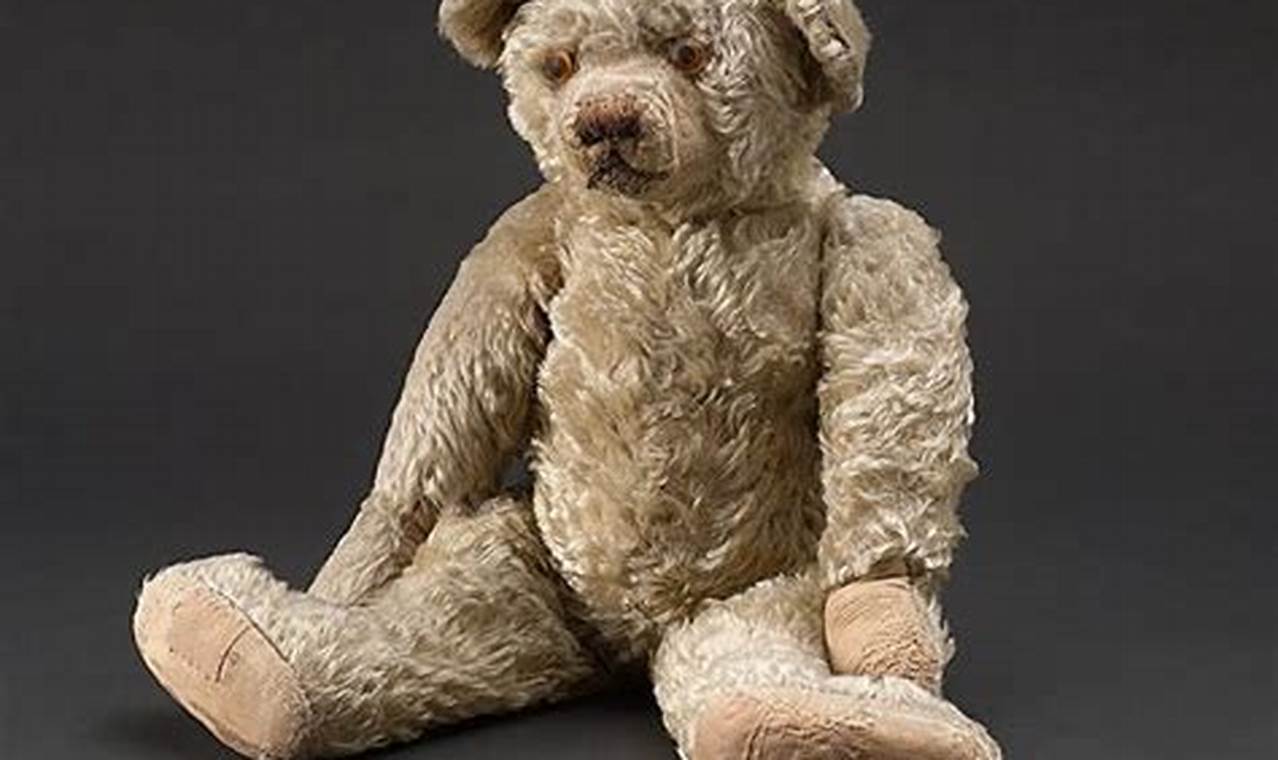 Meet the Real Winnie the Pooh: Original Teddy Bear